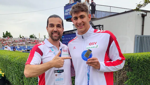 Soapy shayna xxx lilly has an amazing body with handfuls of